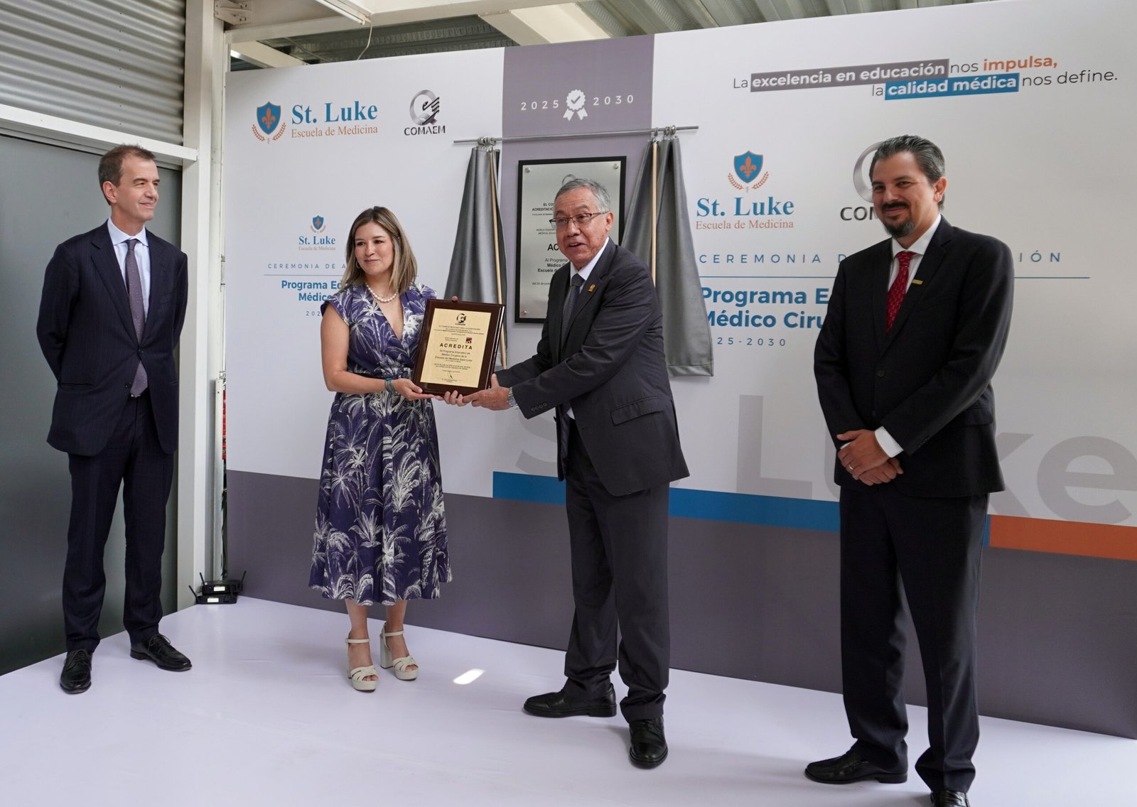 St. Luke, escuela de medicina, recibe acreditación de calidad por parte ...